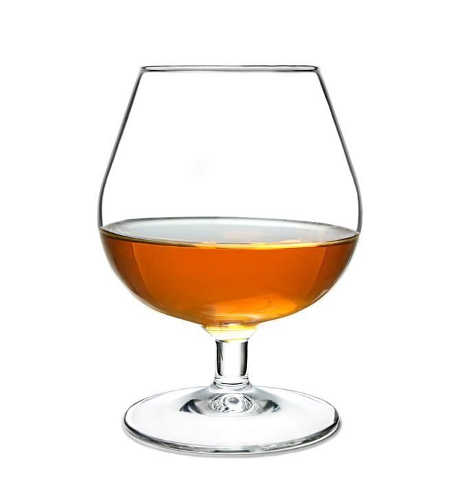 Licor Beirão from a medicine to a typical liqueur - Lindo Portugal